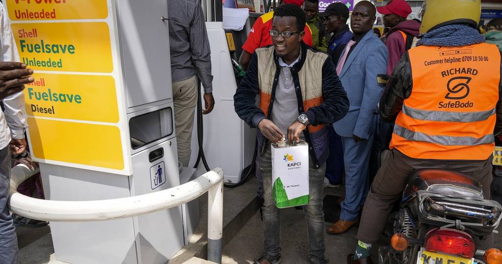 Fuel prices hit record high as subsidy removed in Kenya » Africa Global Village