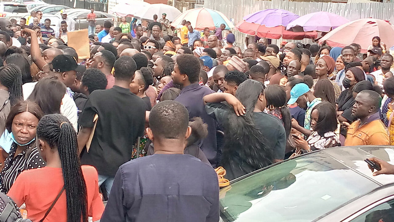 Japa. . . Mass emigration of citizens that may hurt Nigeria further ...