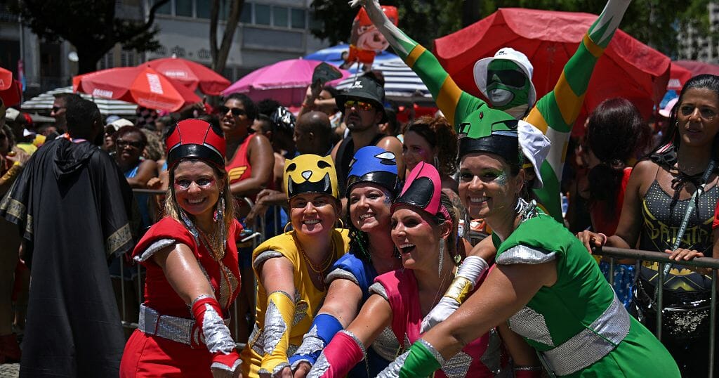 Brazil: ‘Rebirth’ in Rio as carnival street parties return – Africa ...